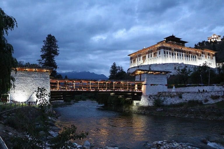 Bhutan in May (2026): Weather, Costs, Festivals, Packing & Itinerary